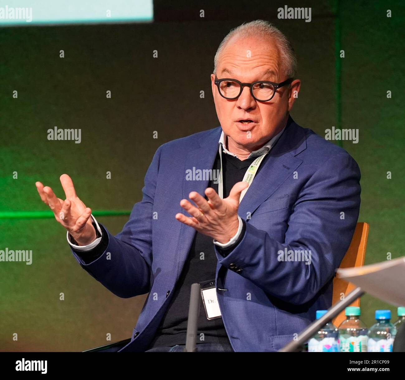 Dr luke hi-res stock photography and images - Alamy