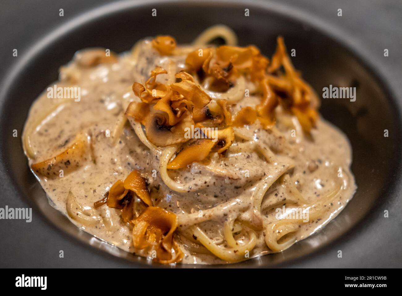 Black and white truffles recipe hi-res stock photography and images - Alamy