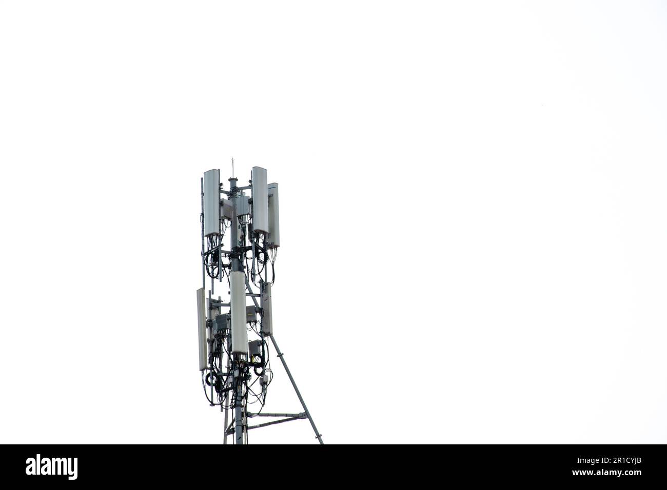 Antenna for transmitting mobile phones and smartphones with 4G and 5G ...