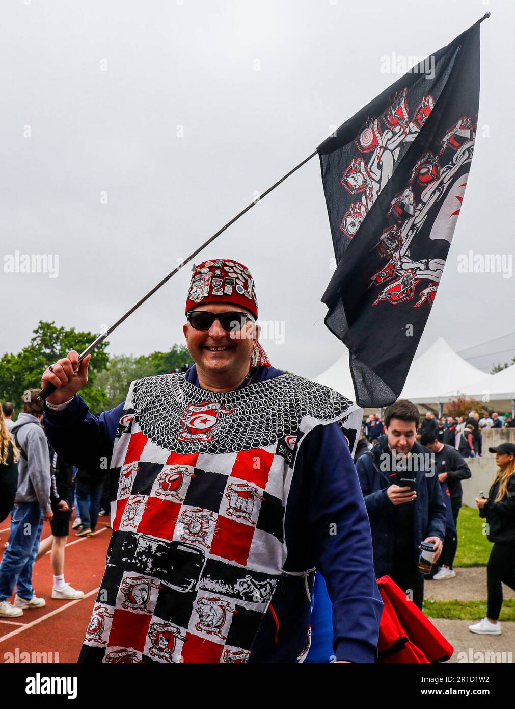 A saracens fan hi-res stock photography and images - Alamy