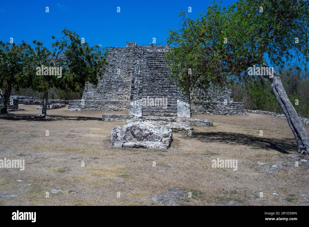 Mayan site of mayapan hi-res stock photography and images - Alamy