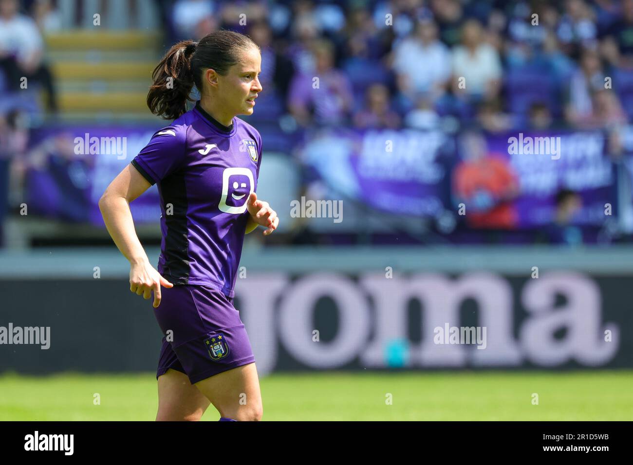 Stefania Vatafu (10) of Anderlecht pictured during a female soccer game ...