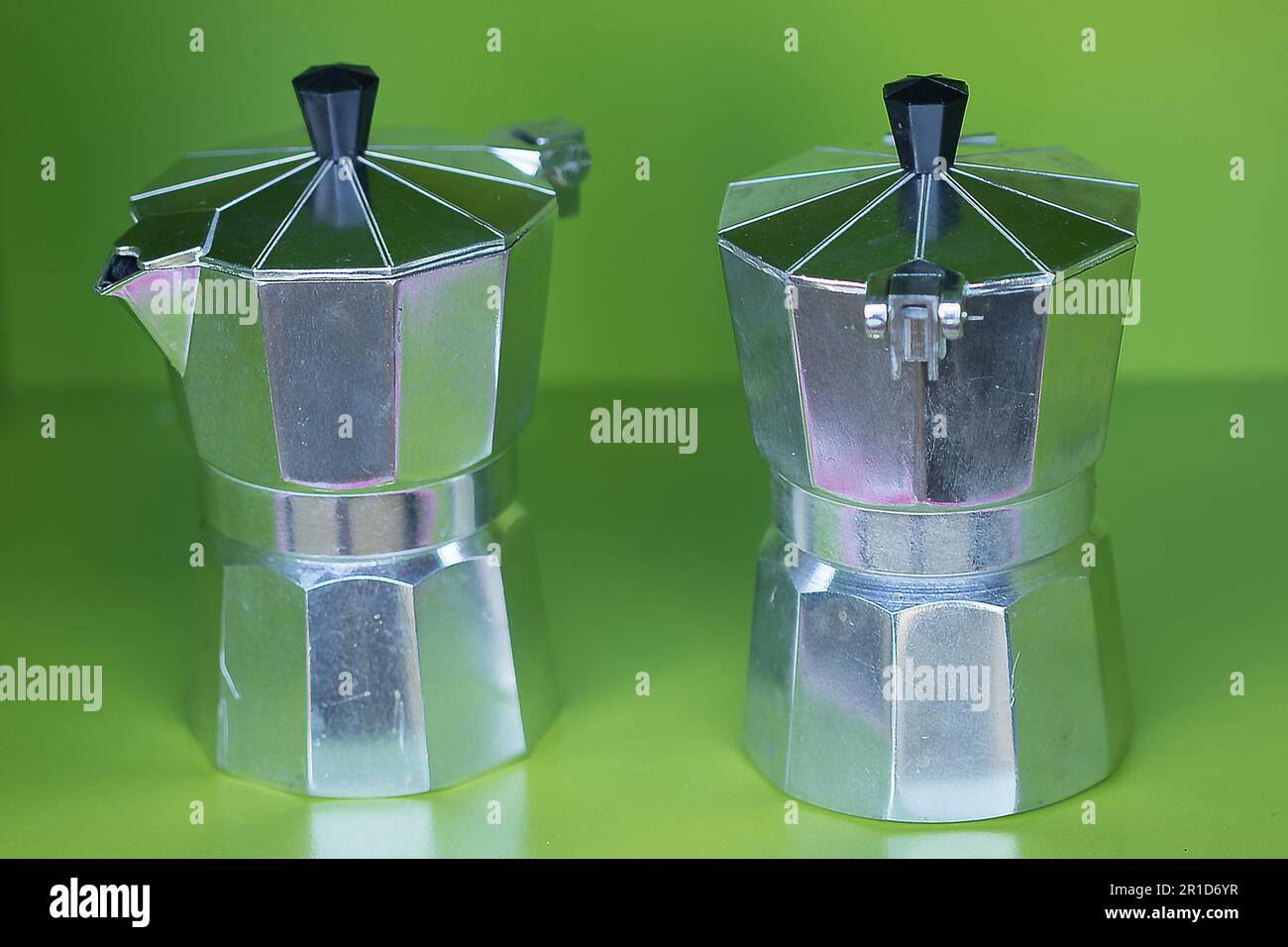 Silver vintage small coffee hi-res stock photography and images - Alamy