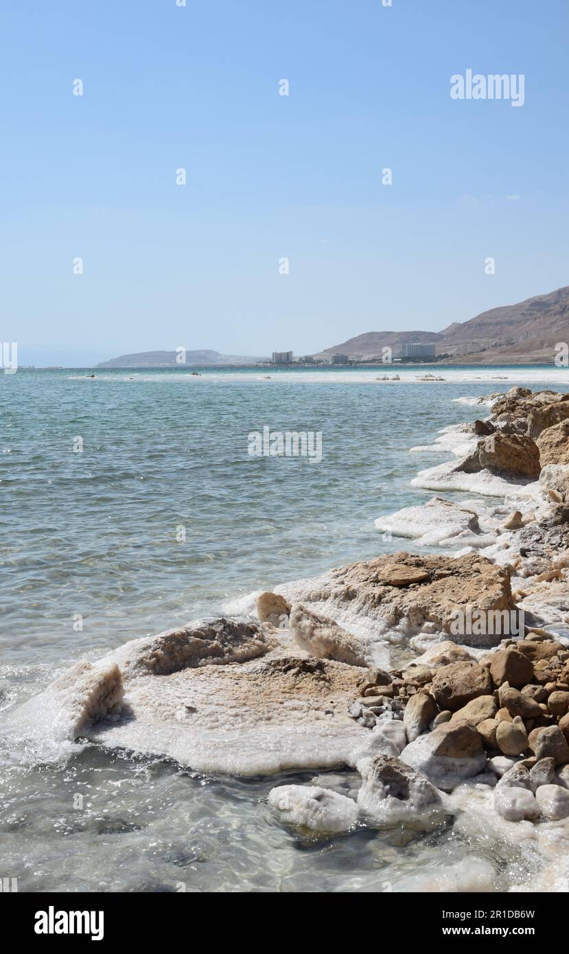 Sinking sea level, sinkholes and salt crystals - Coast of the Dead Sea ...
