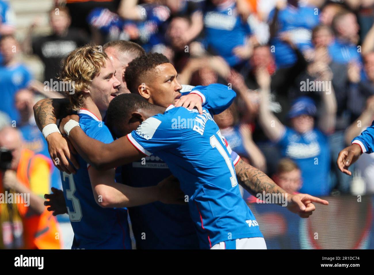 Football goal celebration hi-res stock photography and images - Alamy