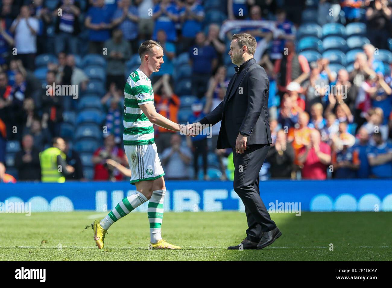 Celtic football scotland handshake hi-res stock photography and images ...