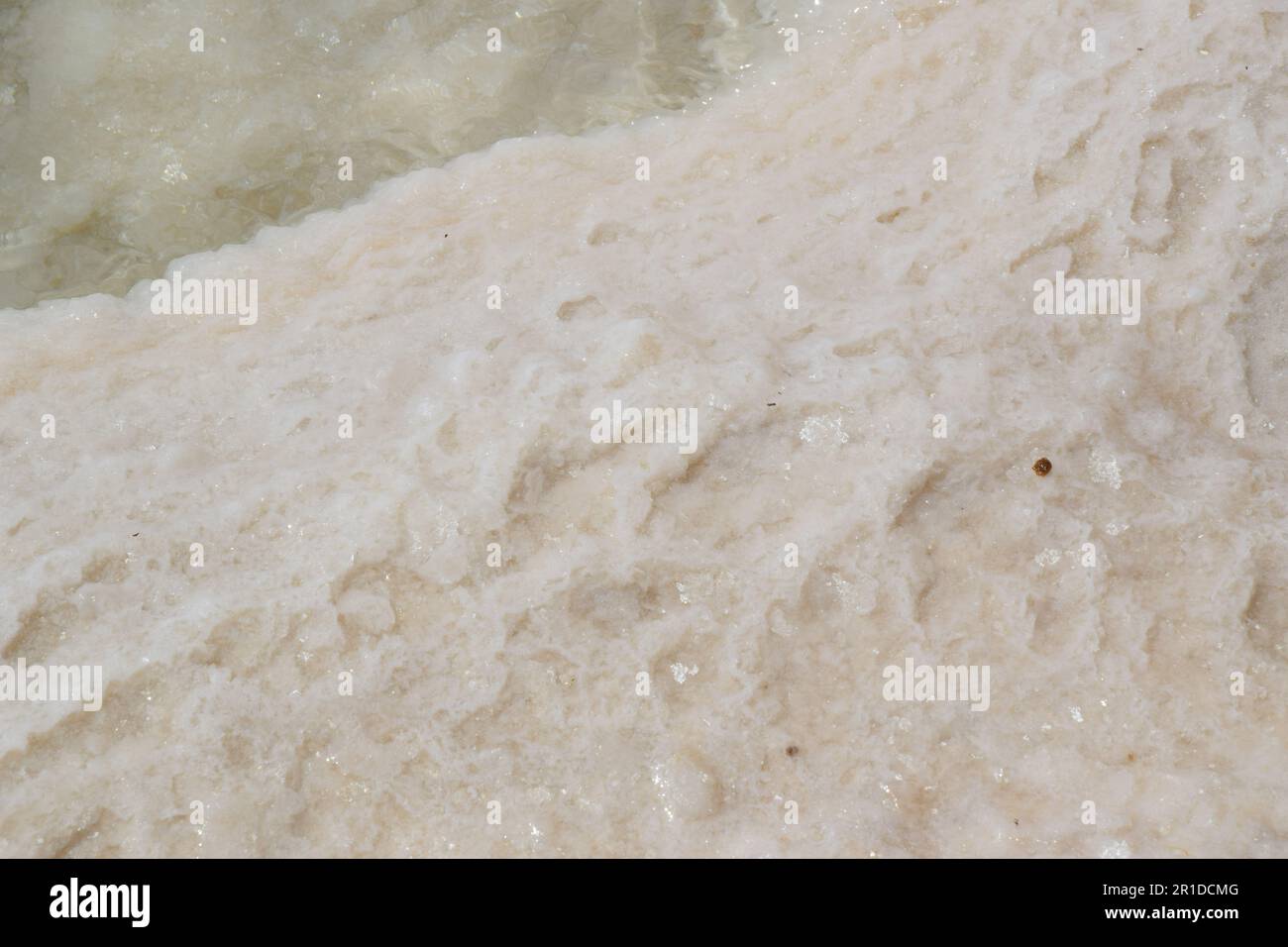 Sinking sea level, sinkholes and salt crystals - Coast of the Dead Sea ...