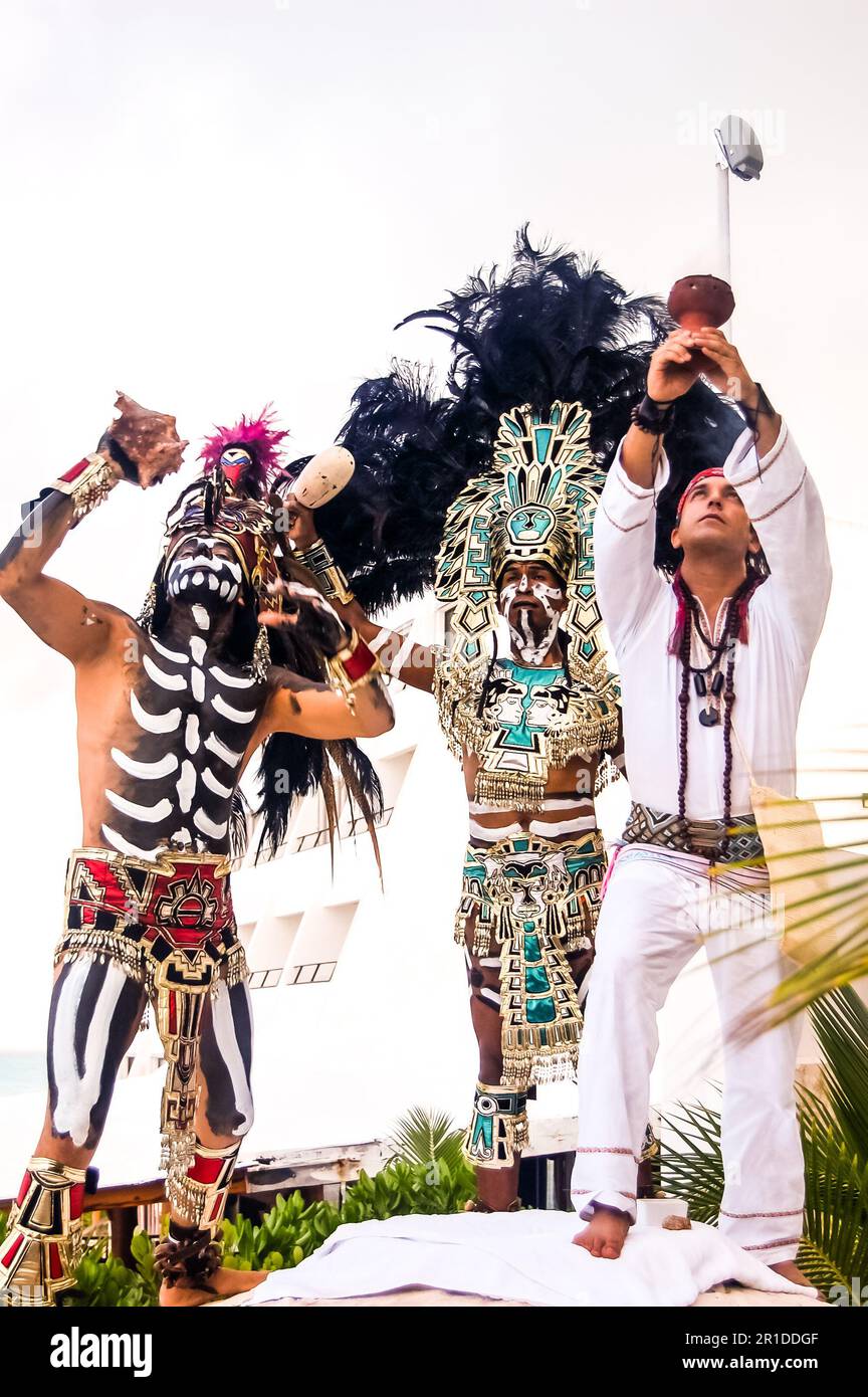 Indigenous ritual mexico hi-res stock photography and images - Alamy