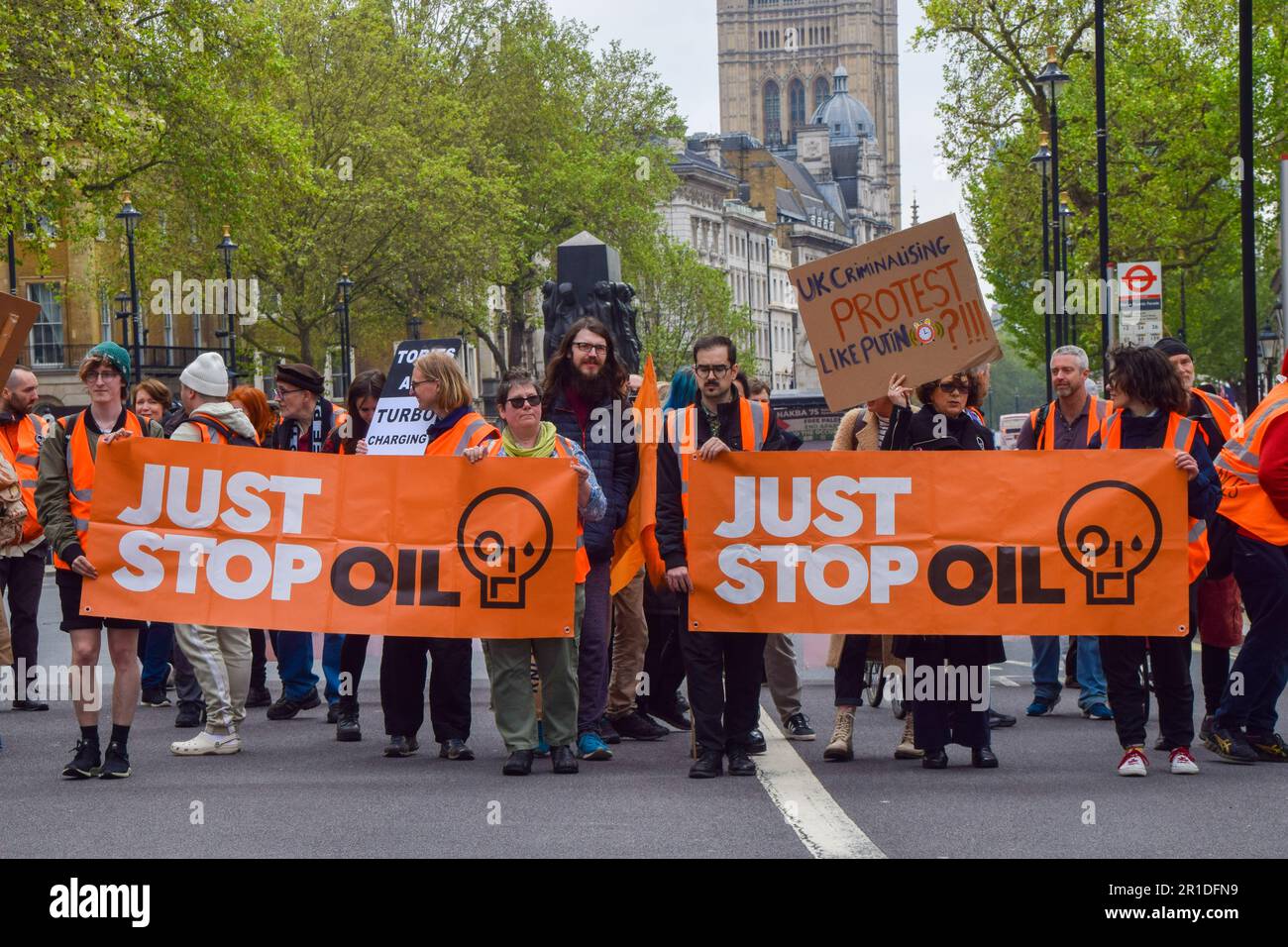 Fossil fuel licences hi-res stock photography and images - Alamy