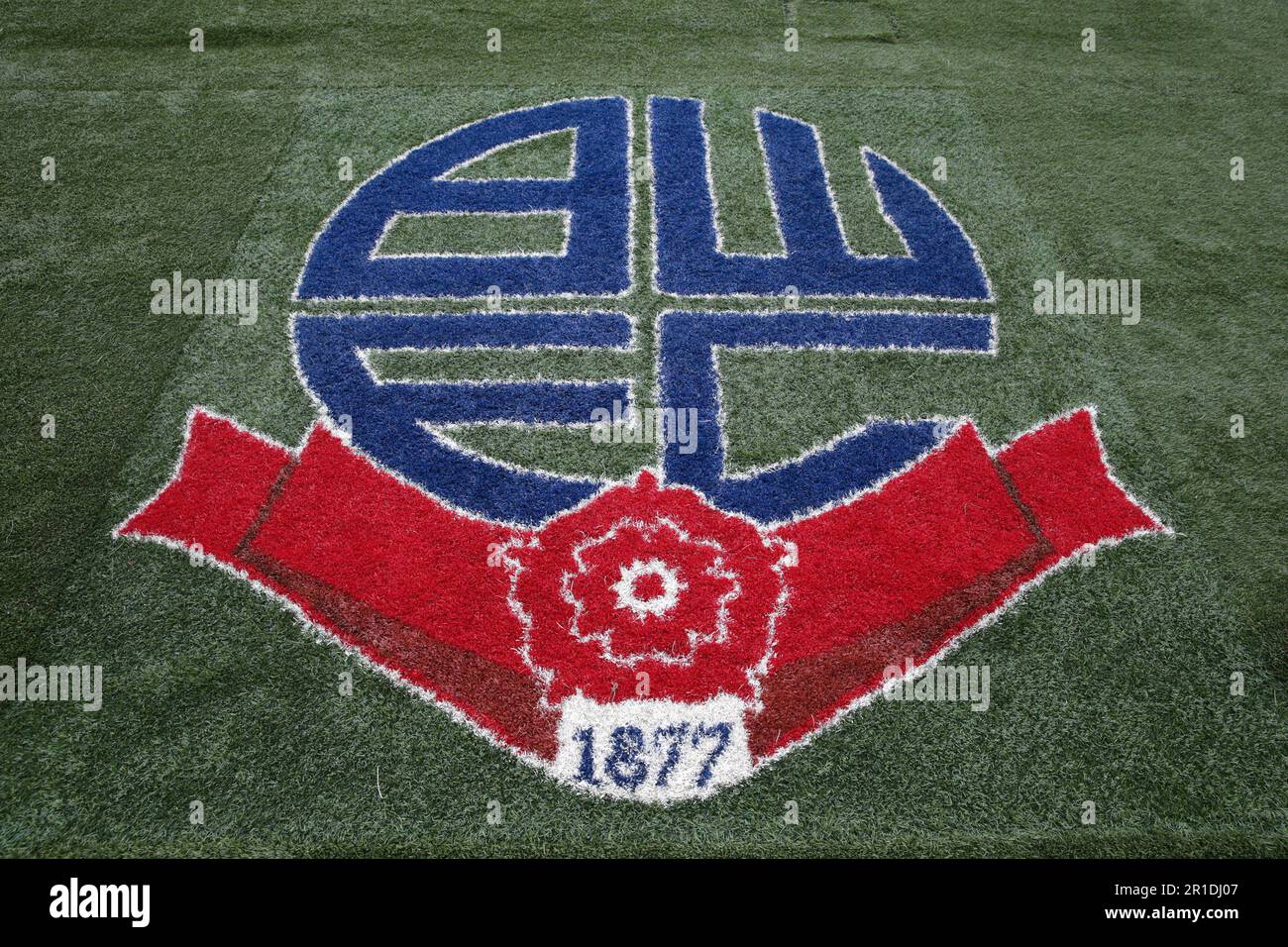 Barnsley fc crest hi-res stock photography and images - Alamy