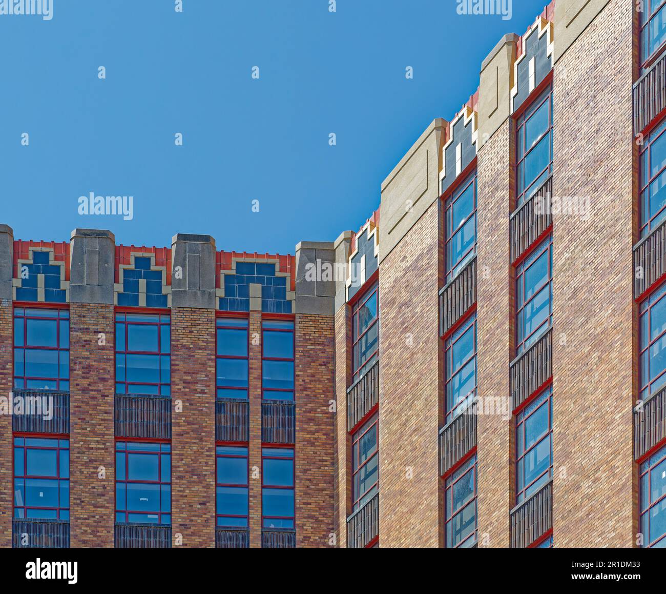 State Tower Building, a Syracuse landmark has prominent Art Deco ...