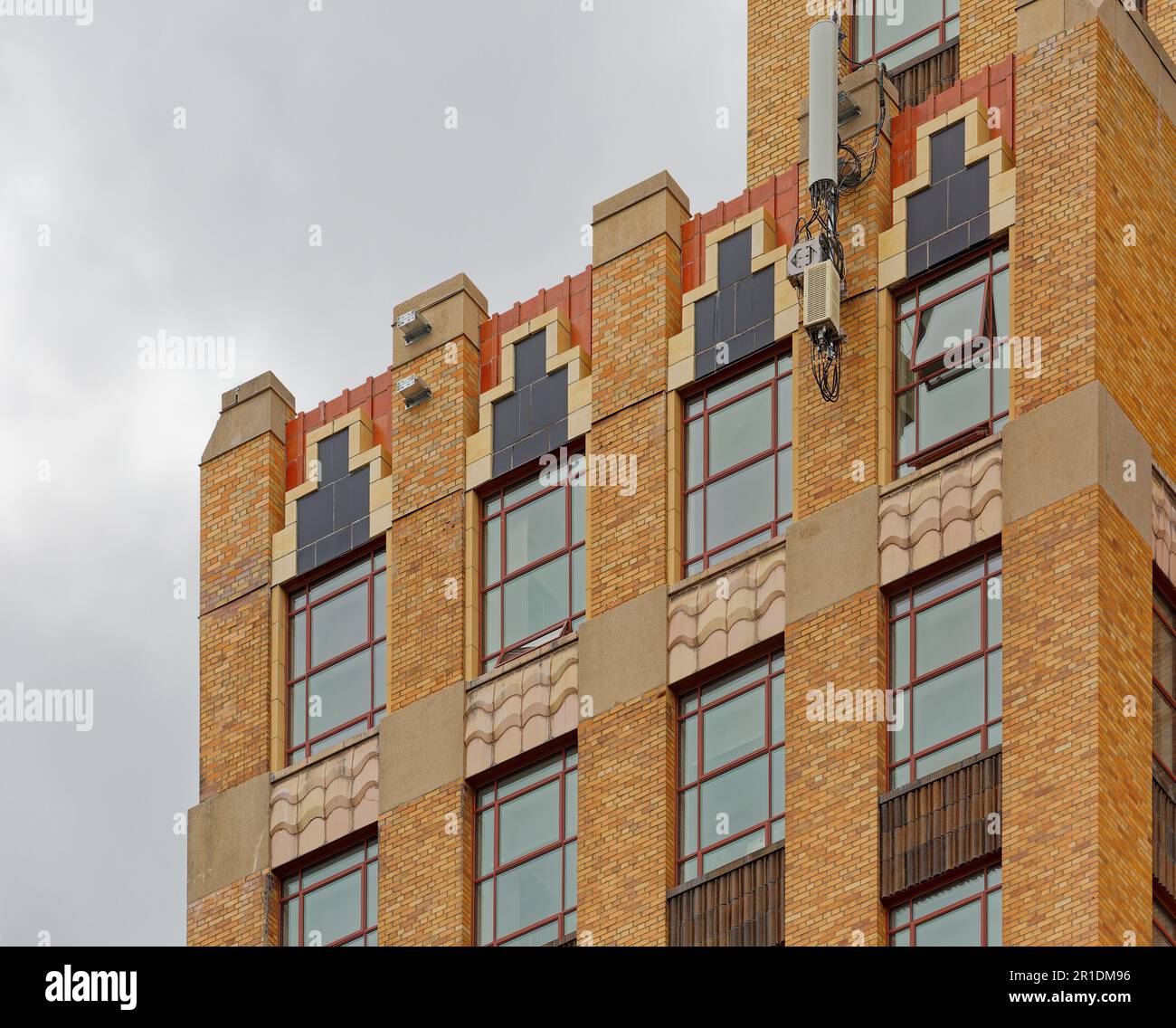 State Tower Building, a Syracuse landmark has prominent Art Deco ...