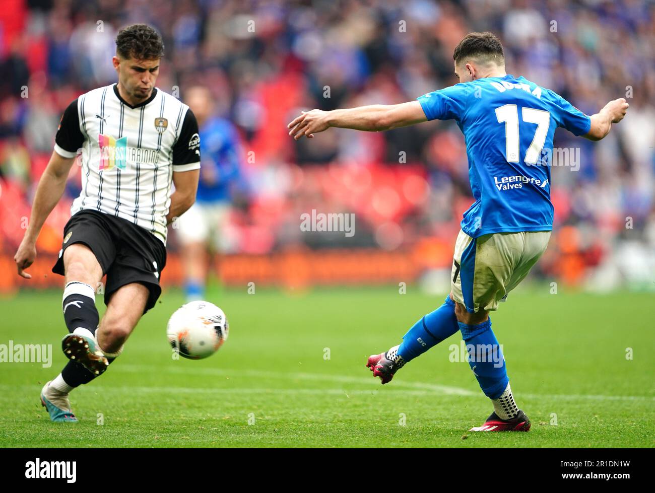 Armando dobra chesterfield hi-res stock photography and images - Alamy