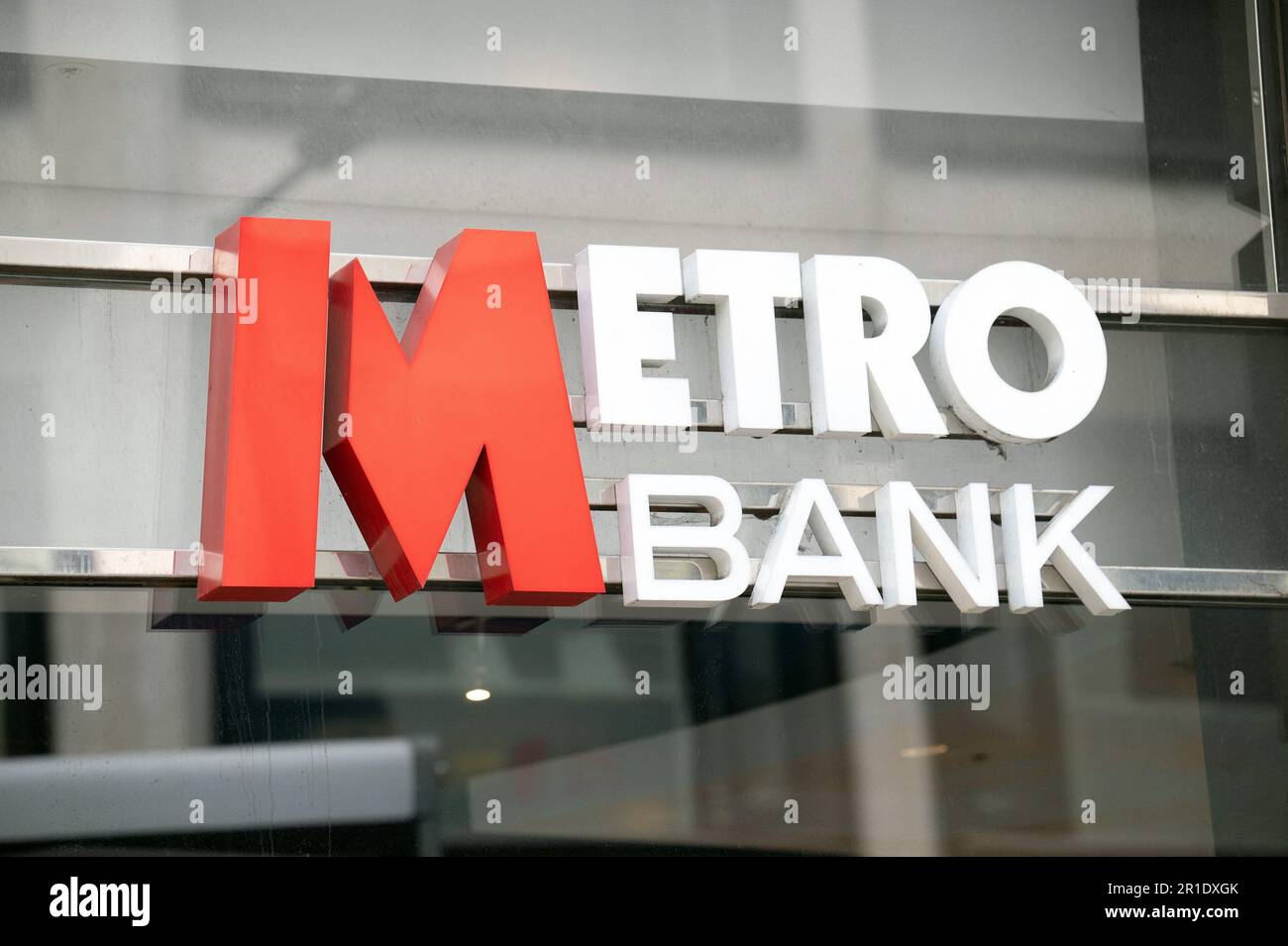 A metro bank logo hi-res stock photography and images - Alamy