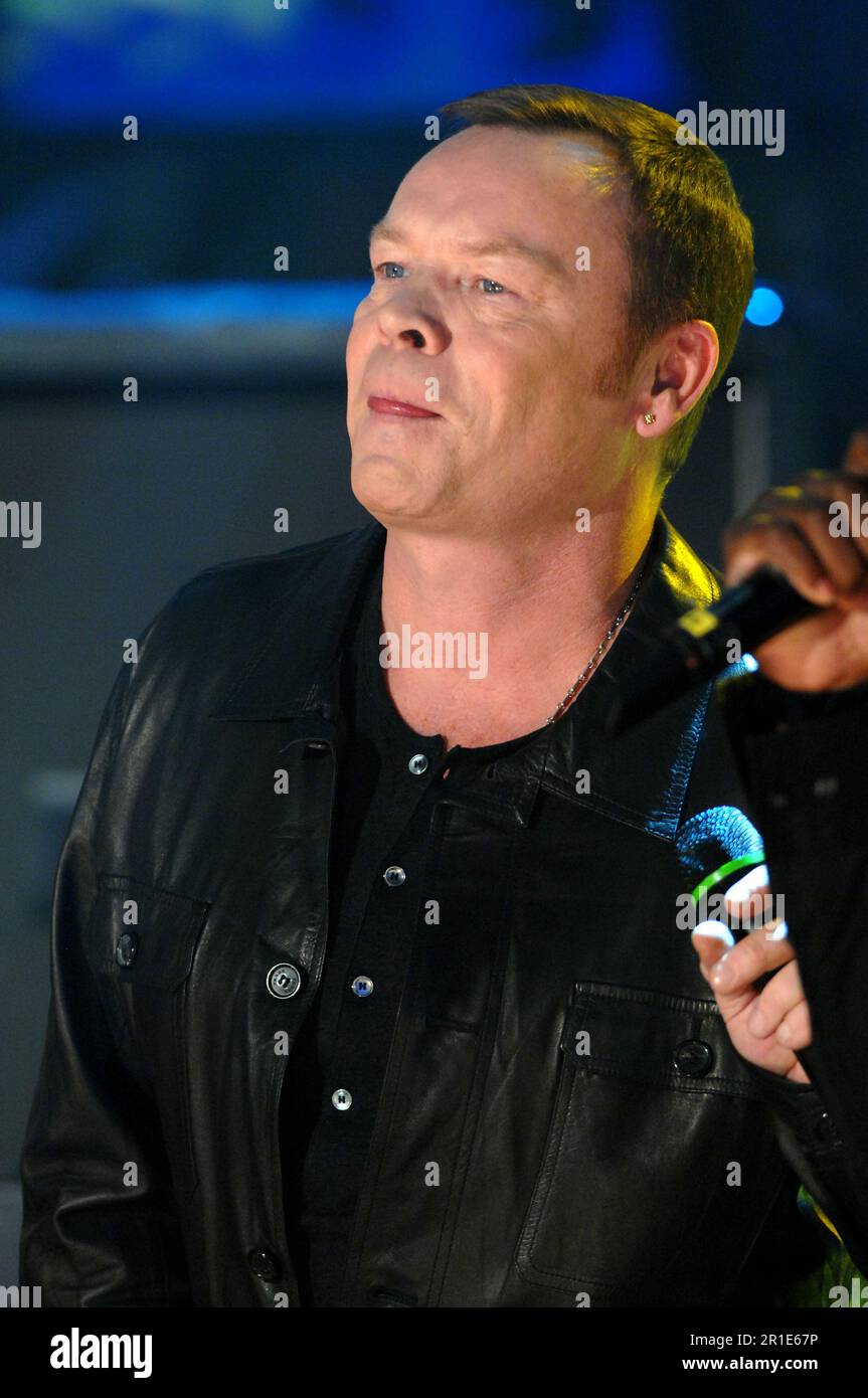 Milan Italy 2008-01-19: Ali Campbell live concert at the Rai broadcast ...