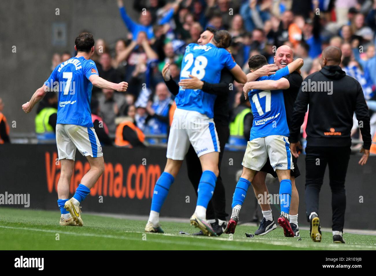 Chesterfield's Armando Dobra celebrates with Chesterfield's Paul Cook ...