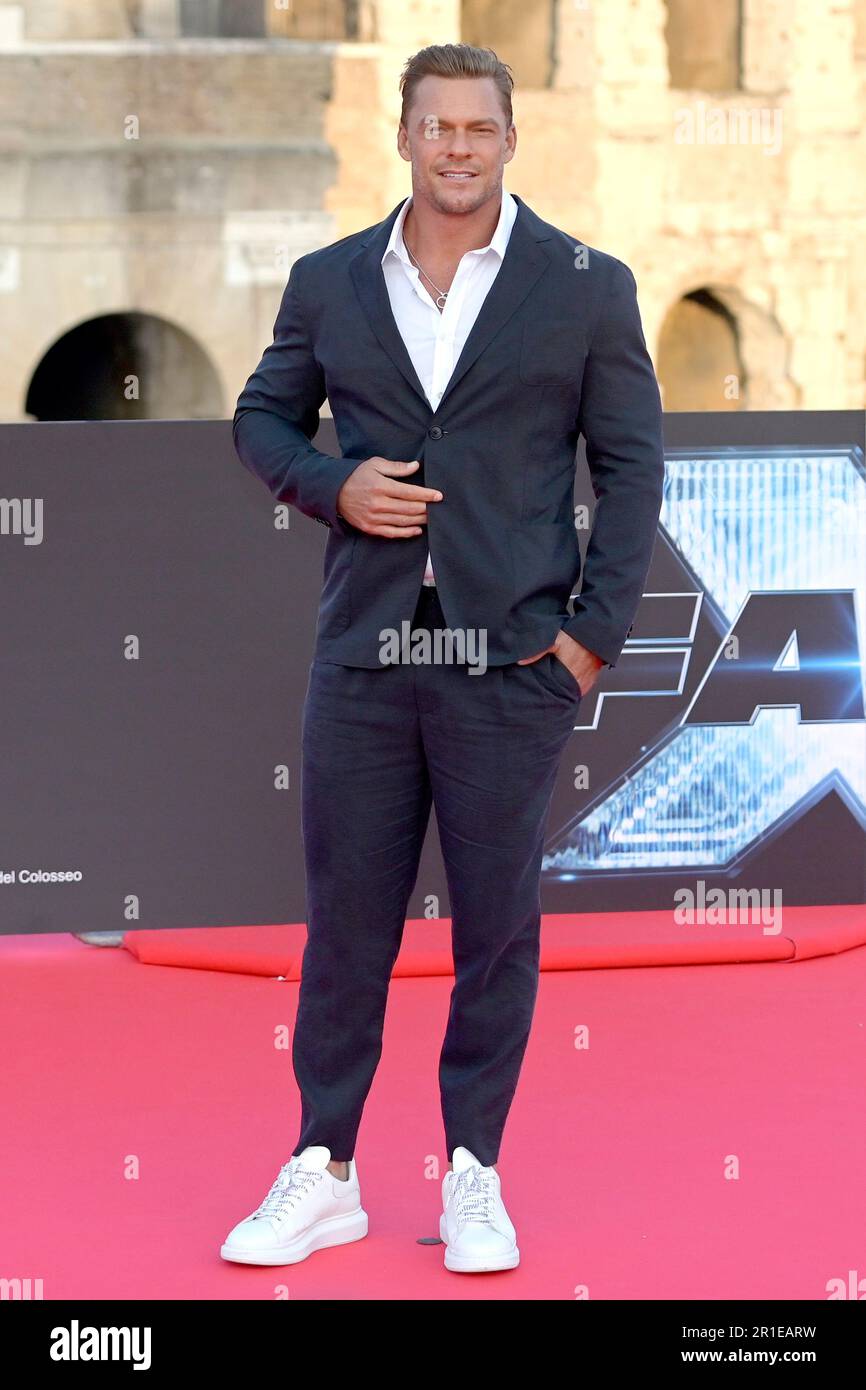 Alan ritchson 2023 hi-res stock photography and images - Alamy