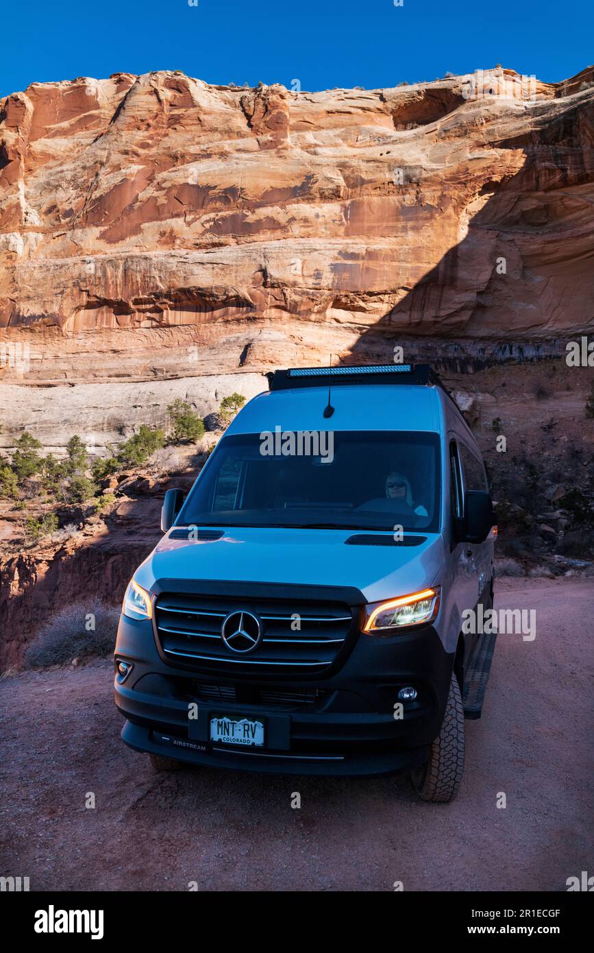 Airstream Interstate 24X 4WD campervan navigating the steep & narrow ...
