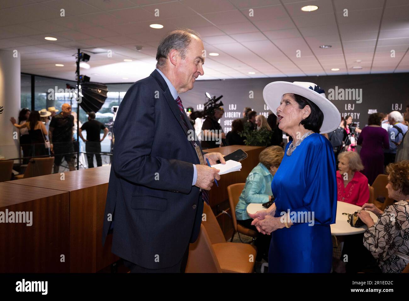 Dallas Morning News reporter BOB GARRETT interviews LUCI BAINES JOHNSON ...