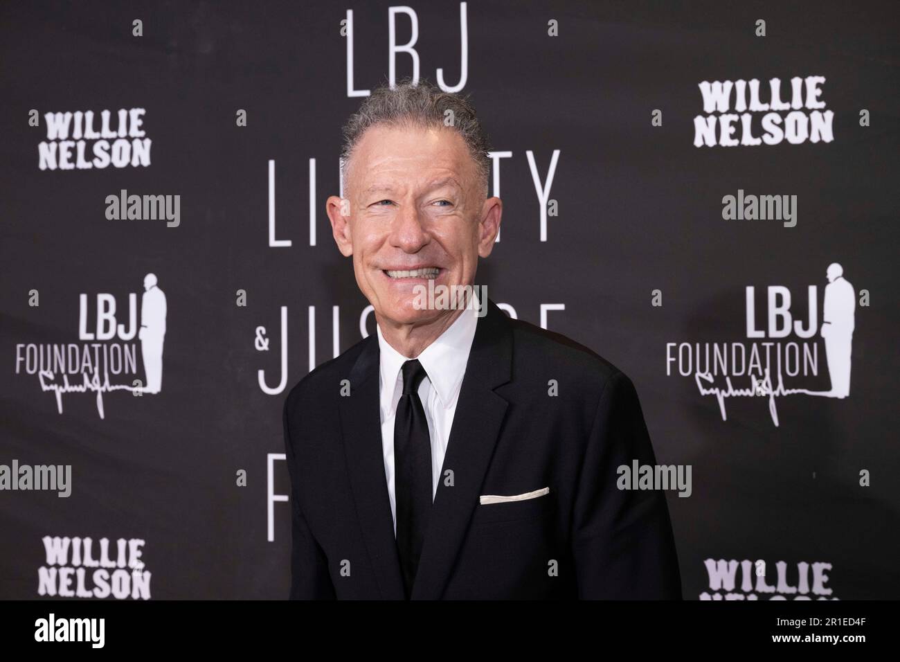 American singer songwriter and native Texan LYLE LOVETT poses on the ...