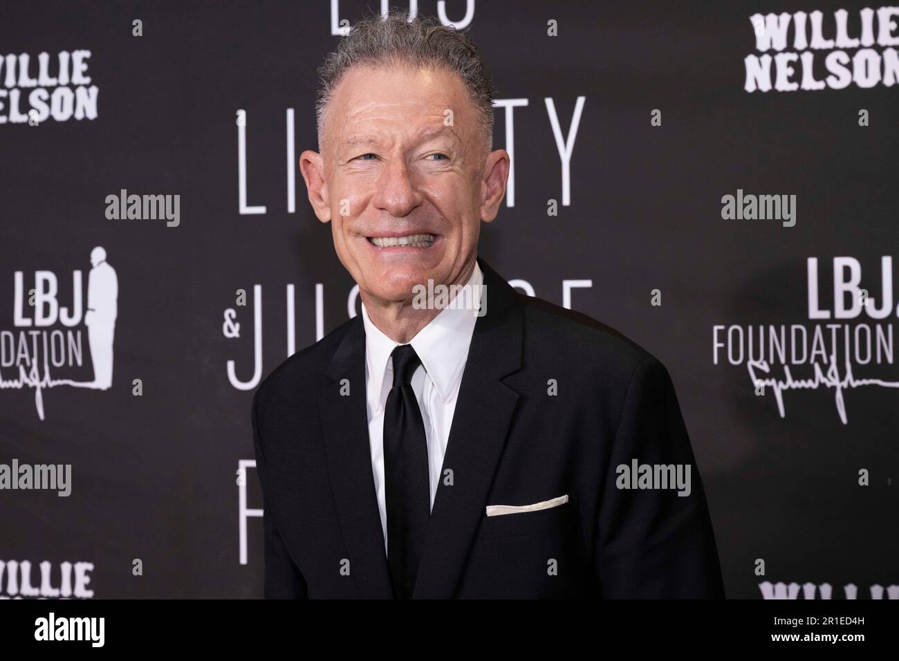 American singer songwriter and native Texan LYLE LOVETT poses on the ...