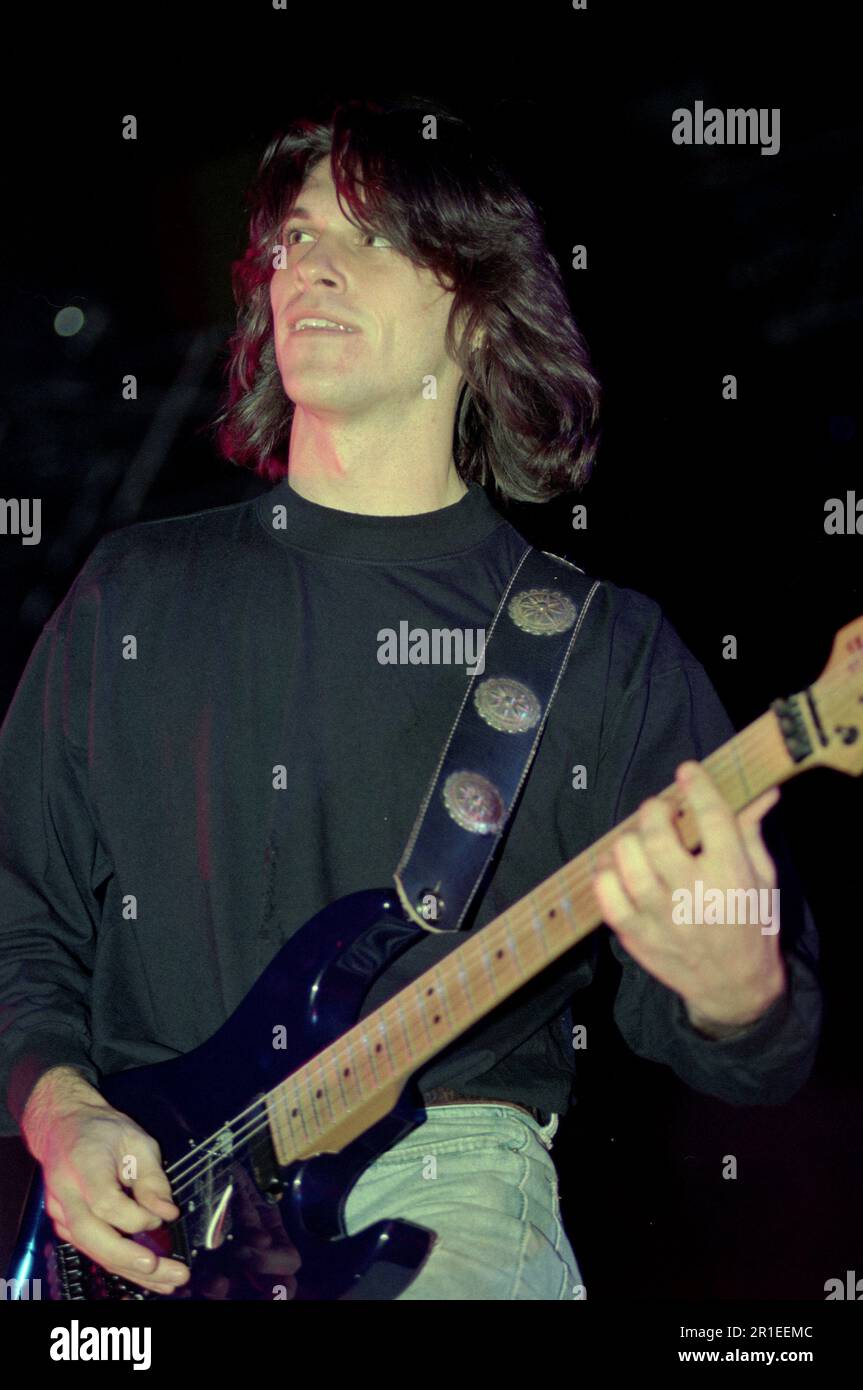David judson clemmons guitarist hi-res stock photography and images - Alamy