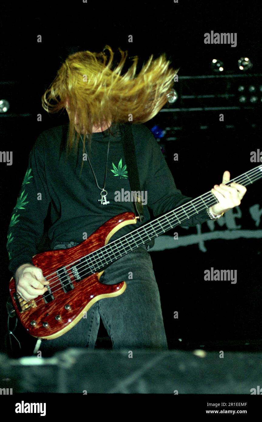 Sesto San Giovanni, Milan Italy 1993-11-15 : Dave Randi bassist of Damn ...
