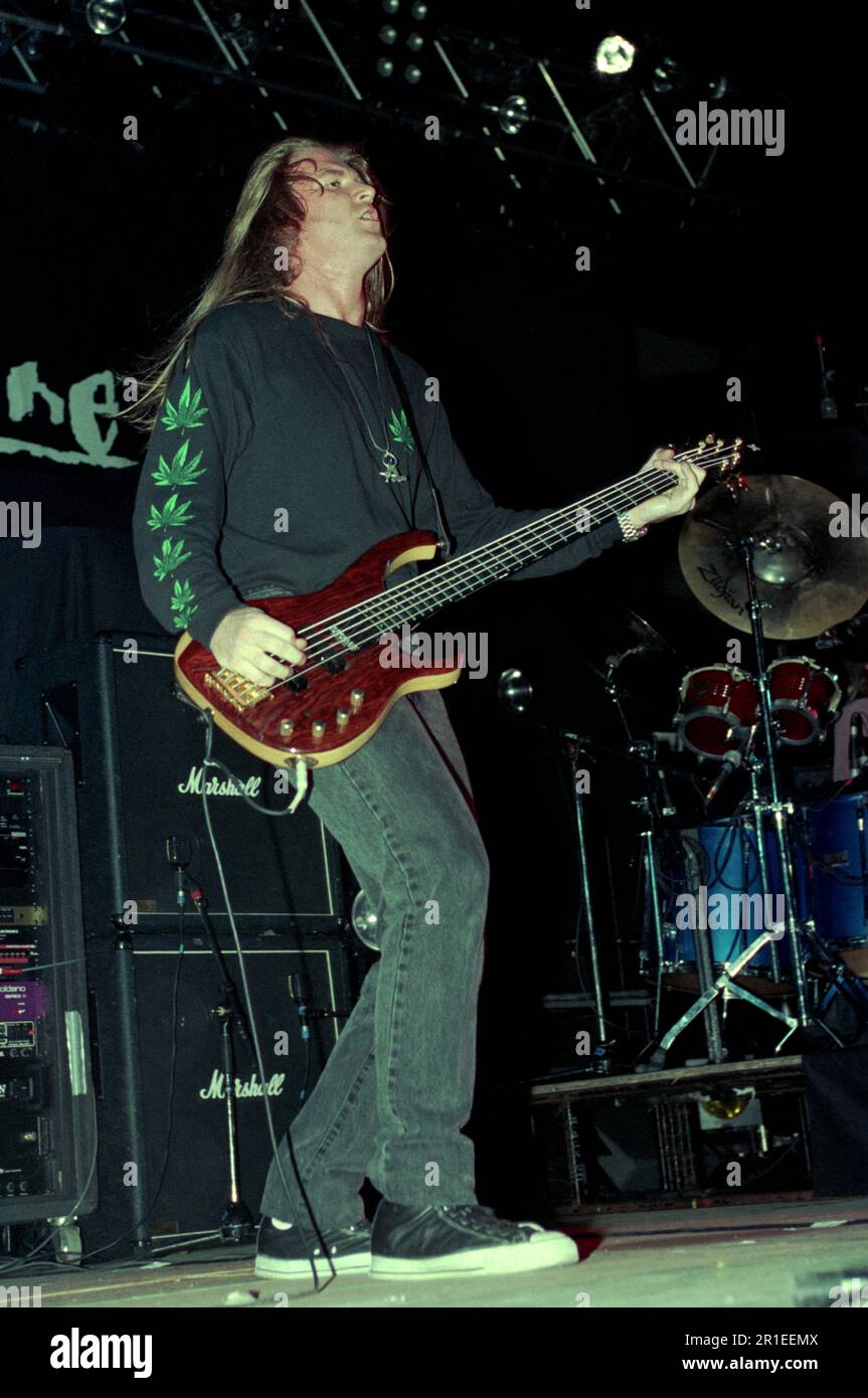 Sesto San Giovanni, Milan Italy 1993-11-15 : Dave Randi bassist of Damn ...