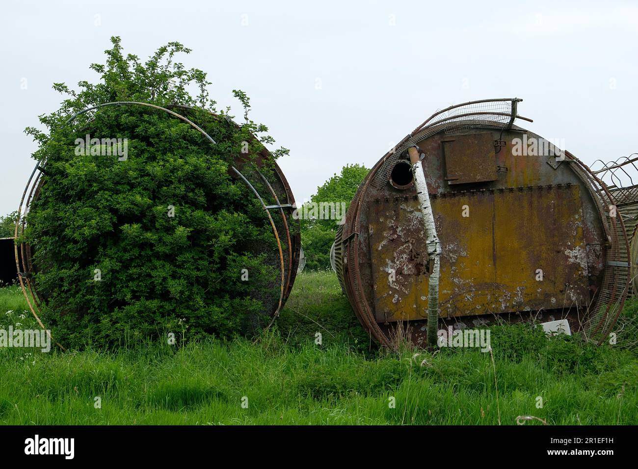 Abandoned silos at Heygates Mill, Bugbrooke, Northamptonshire Stock ...