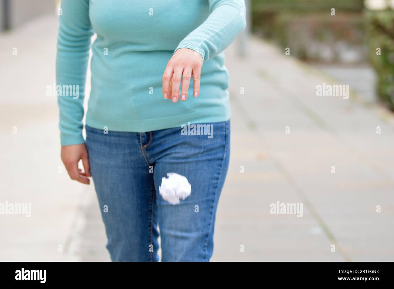 Throwing litter street hi-res stock photography and images - Alamy