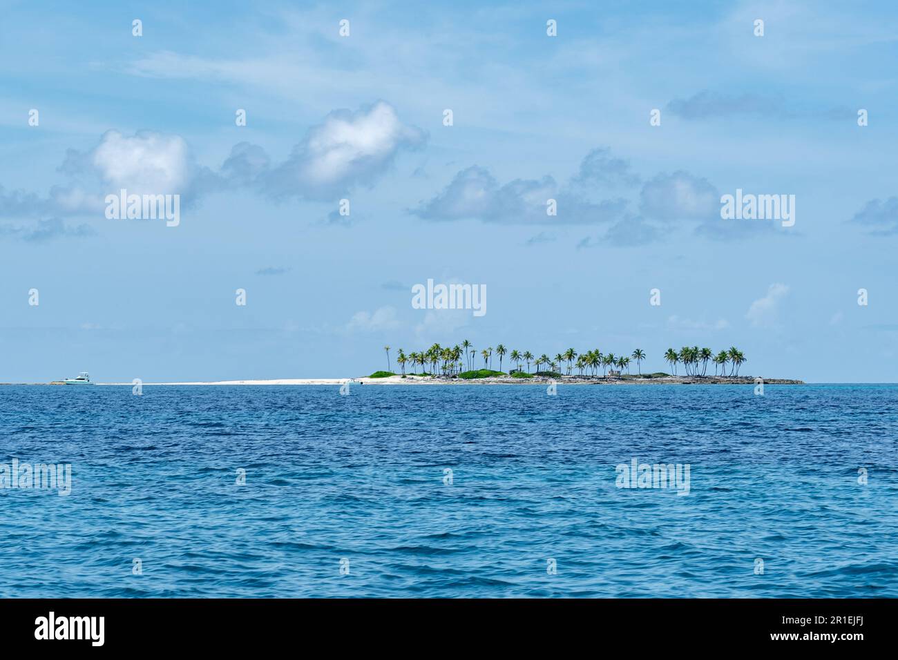 Bahamas green cay nassau hi-res stock photography and images - Alamy