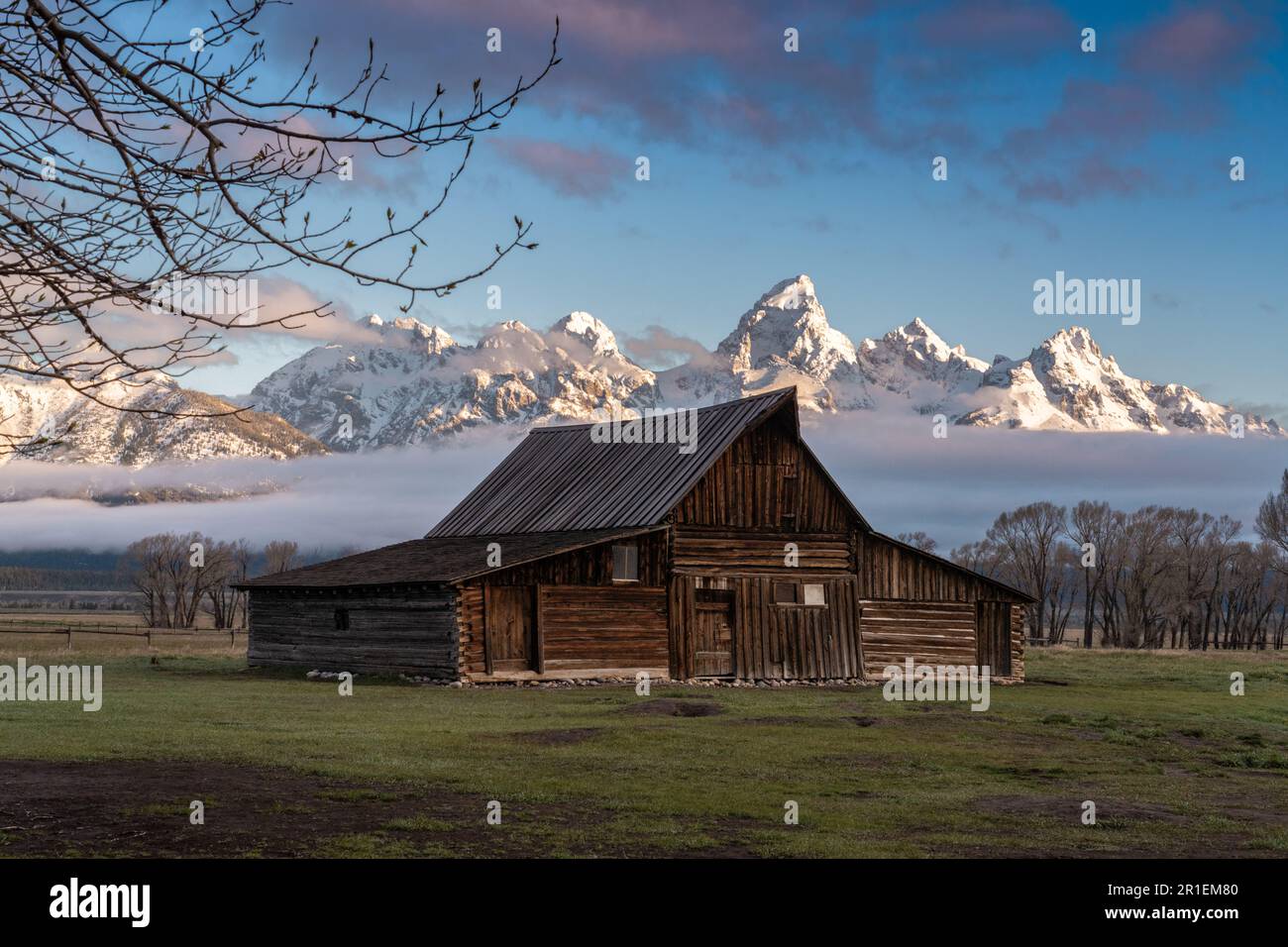 American barns hi-res stock photography and images - Alamy