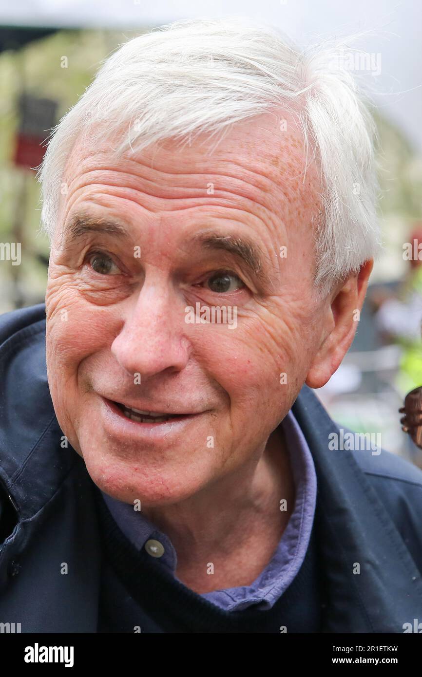 Seen hayes hi-res stock photography and images - Alamy