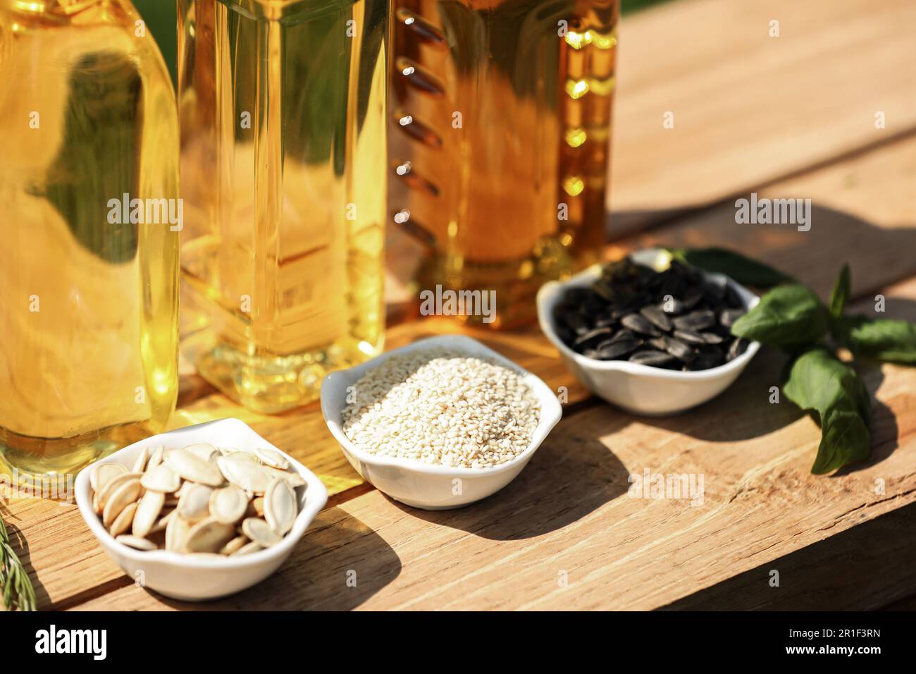 Various cooking oils bottles hi-res stock photography and images - Alamy