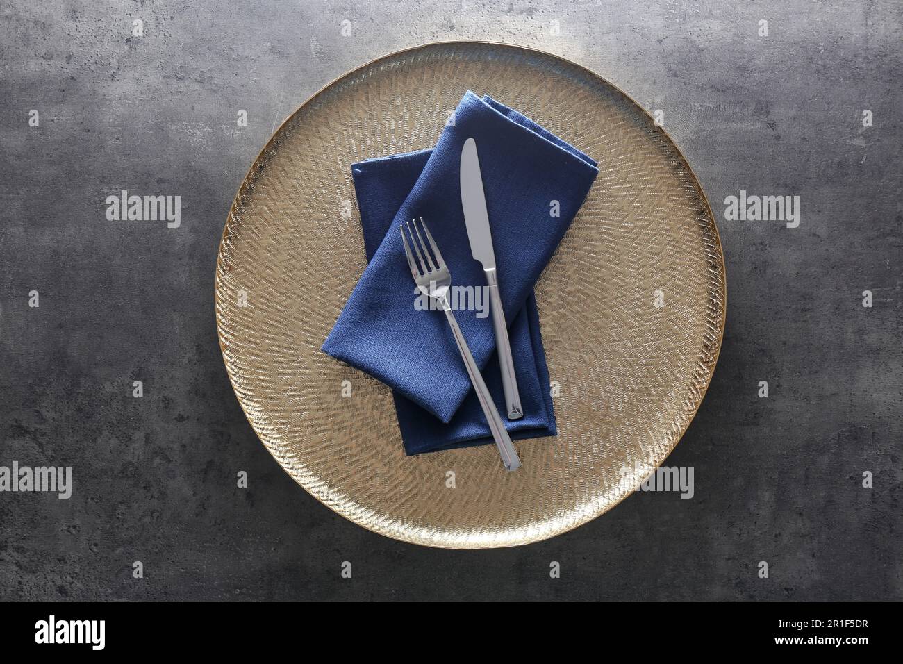 Tray table wipe hi-res stock photography and images - Alamy