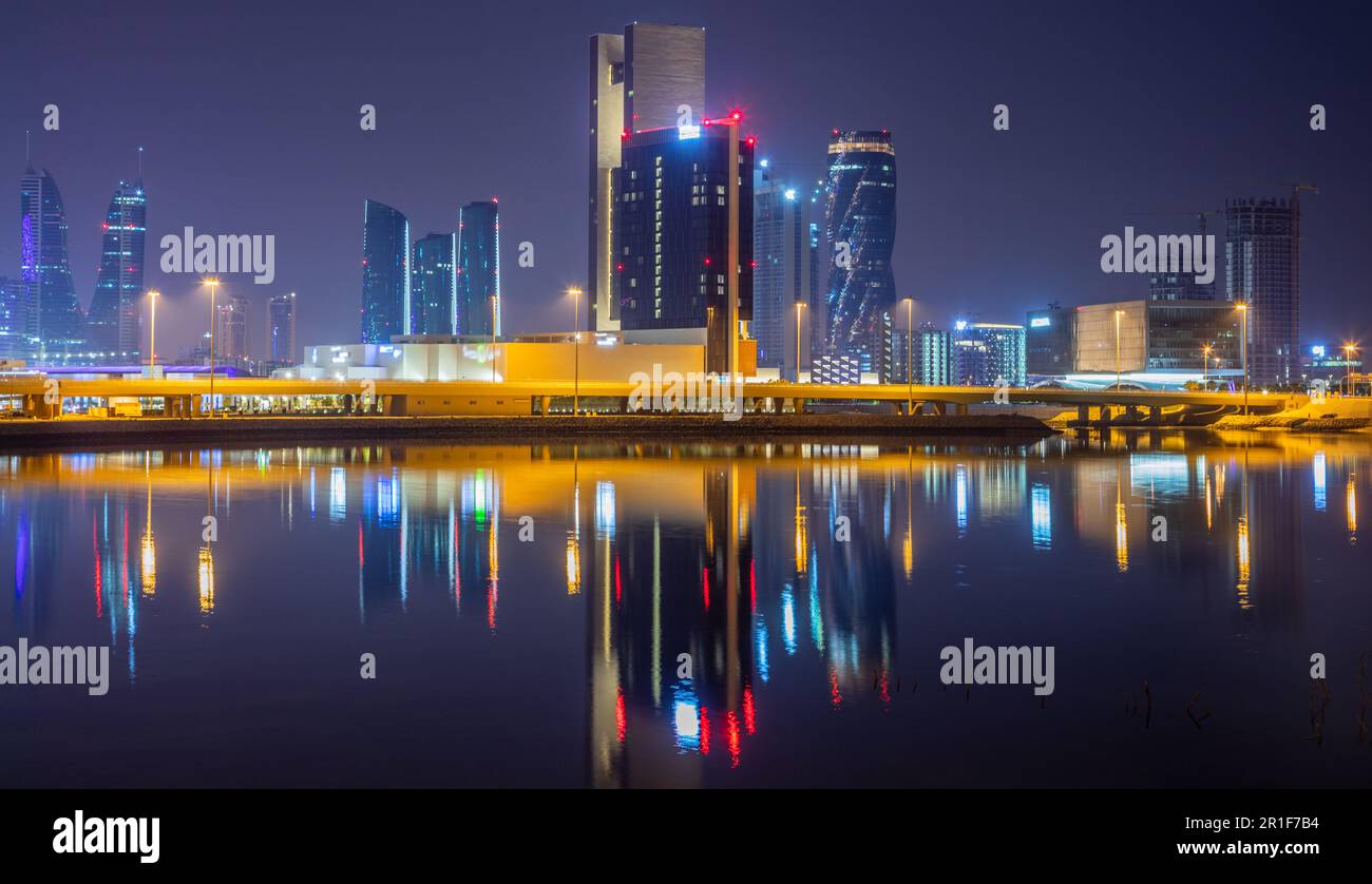 Manama modern architecture hi-res stock photography and images - Alamy