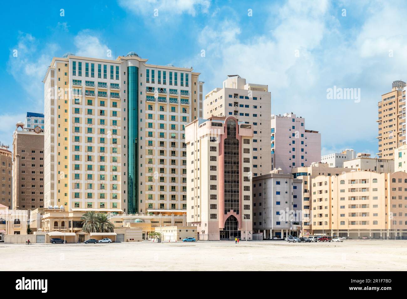Manama modern architecture hi-res stock photography and images - Alamy