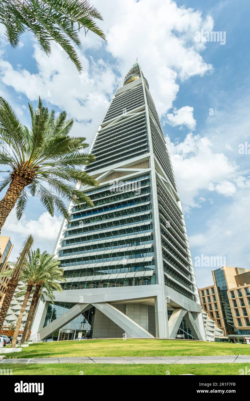 Modern buildings in the Al Olaya downtownt district with palms in the ...