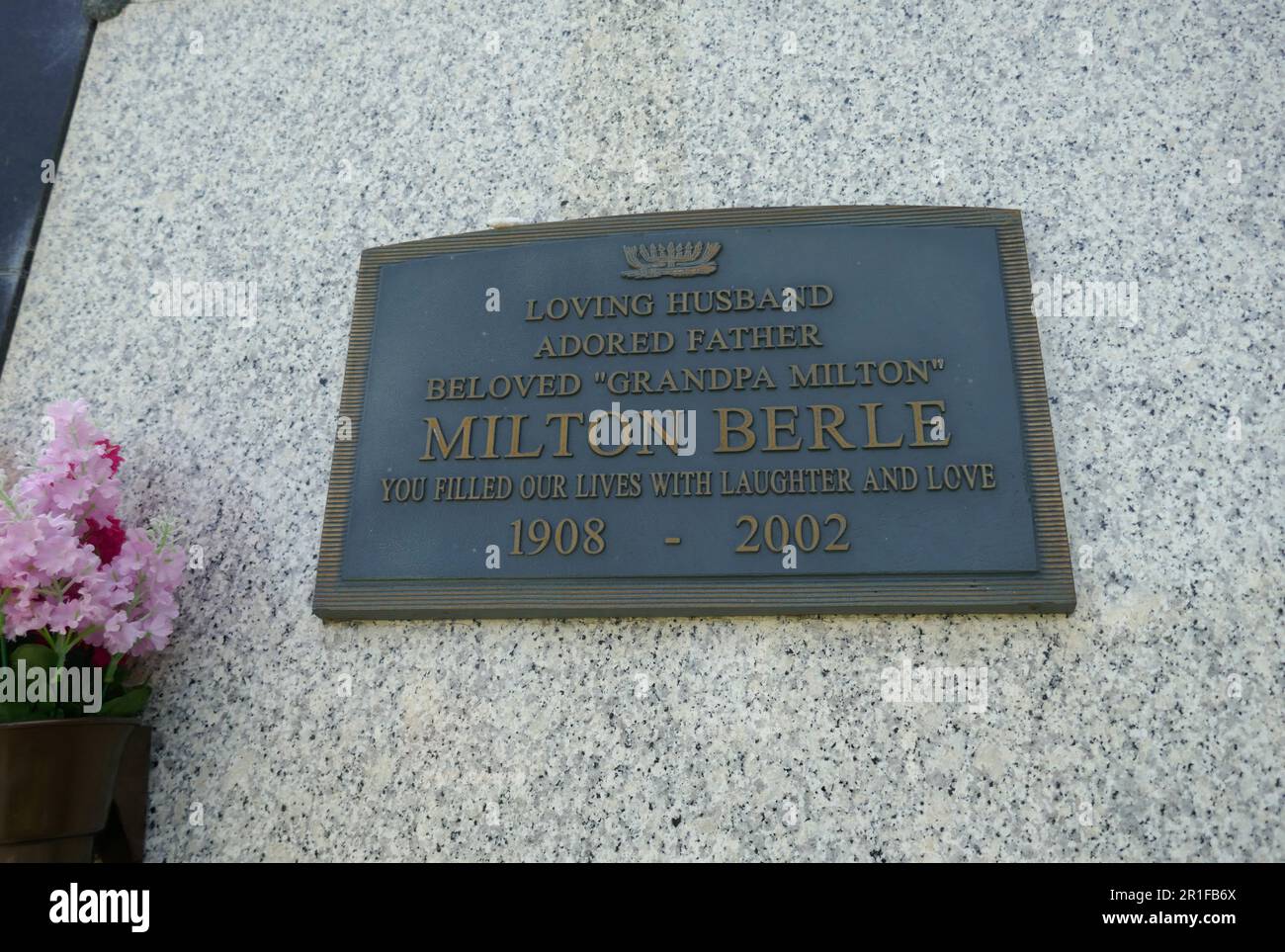 Los Angeles, California, USA 12th May 2023 Comedian Milton Berle Grave ...