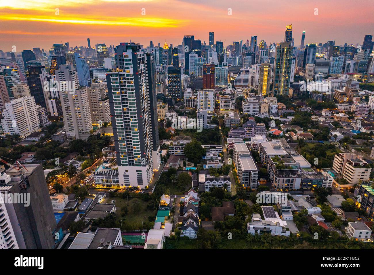 Watthana bangkok hi-res stock photography and images - Alamy