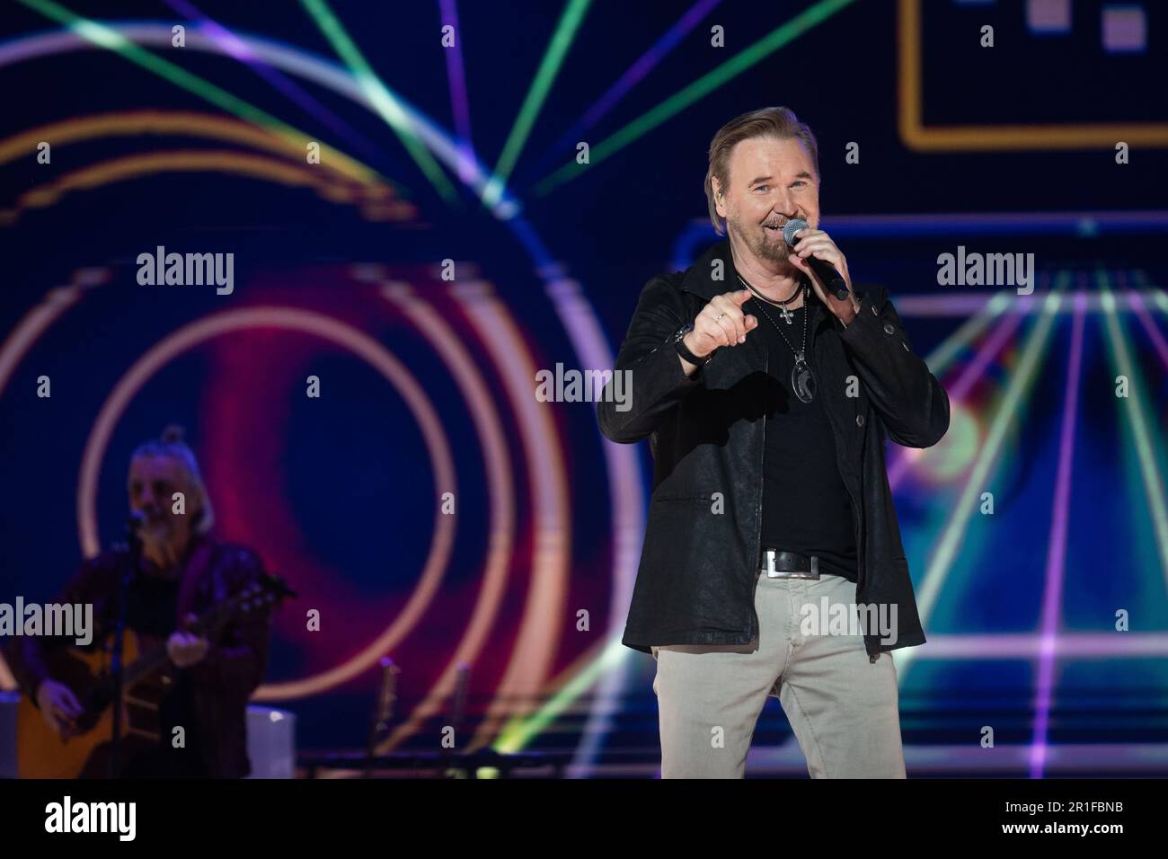 Singer nik hi-res stock photography and images - Alamy