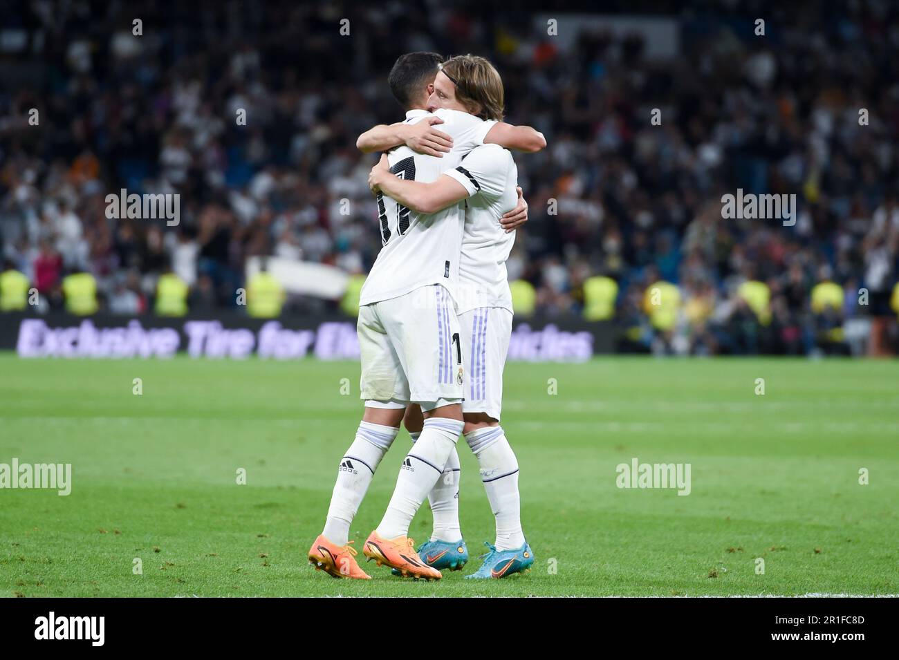 Luka modric celebrate hi-res stock photography and images - Alamy