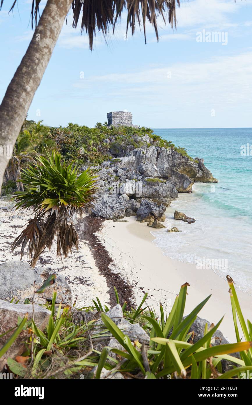 The scenic ruins of Tulum, the only ancient Mayan city built on a cliff ...