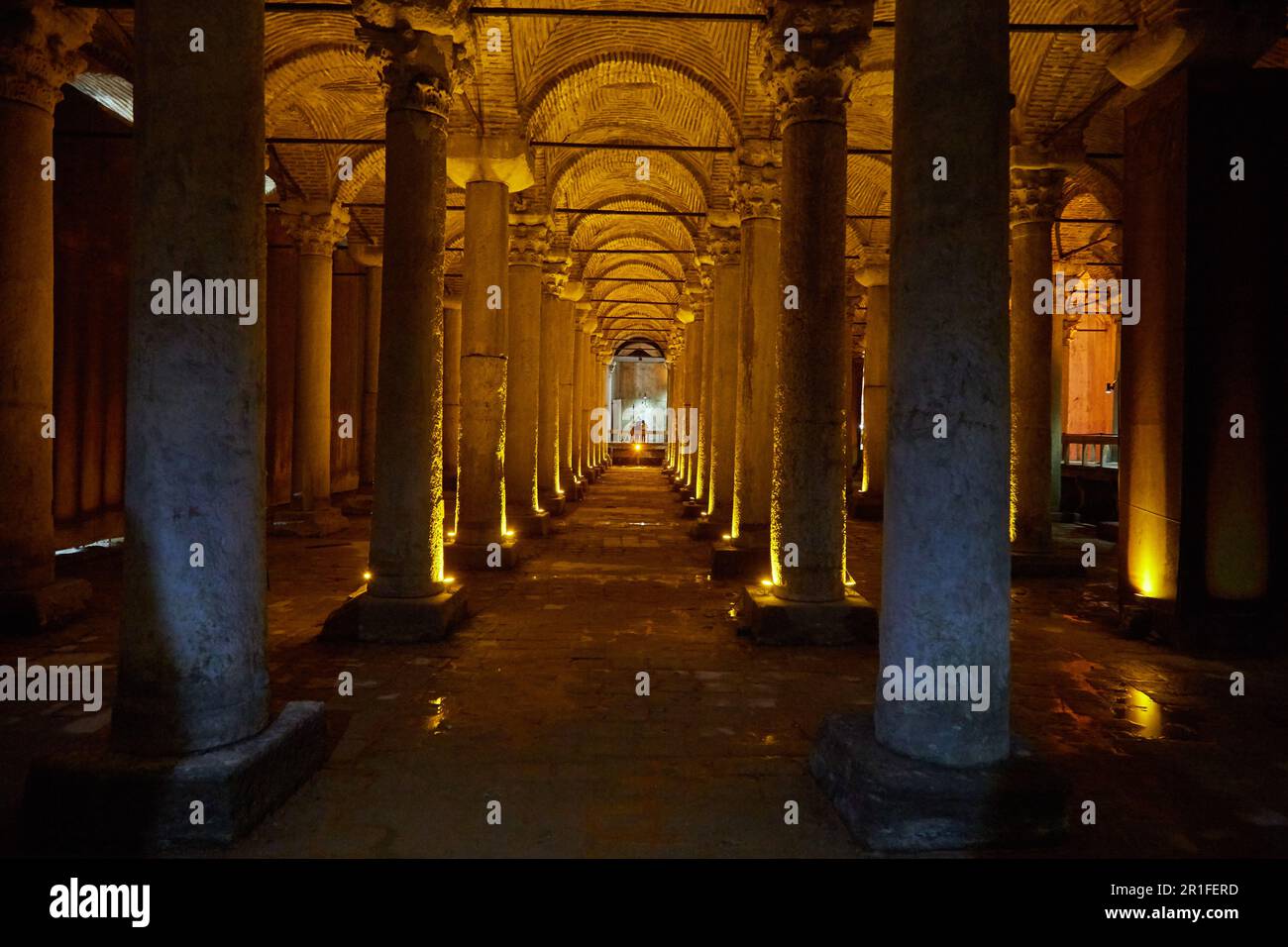 The massive Byzantine Basilica Cistern beneath the ground in Istanbul ...