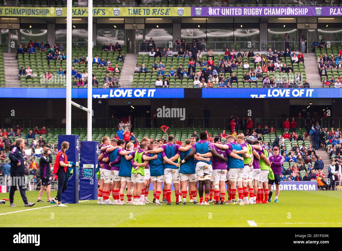 Dublin, Ireland. 14th May, 2023. The Munster players in a huddle during ...