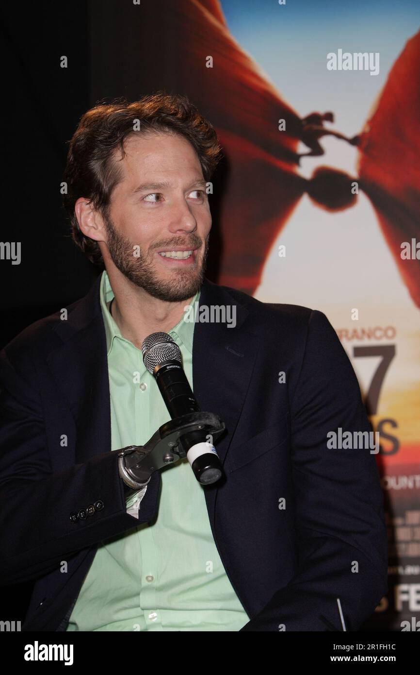 Aron Ralston conducts a Q&A session with Richard Glover at the ...