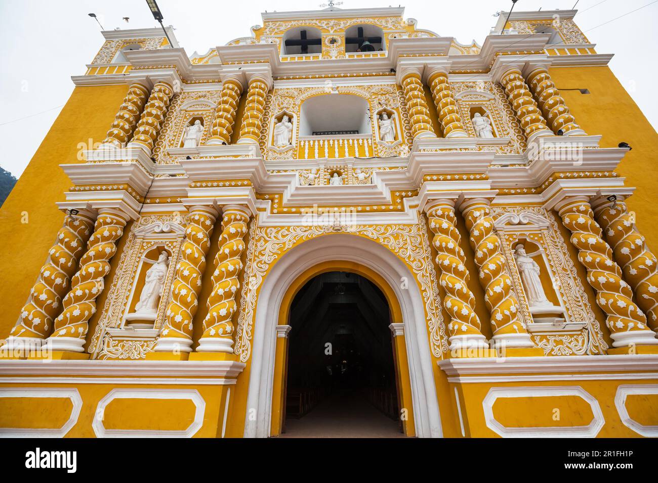 Ancient colonial architecture in Guatemala Stock Photo - Alamy