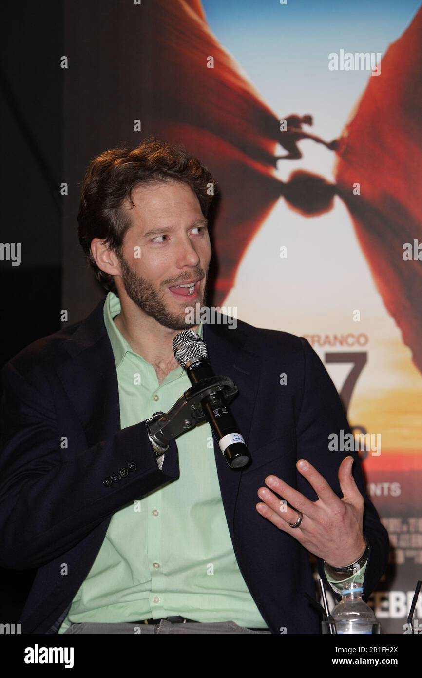Aron Ralston conducts a Q&A session with Richard Glover at the ...