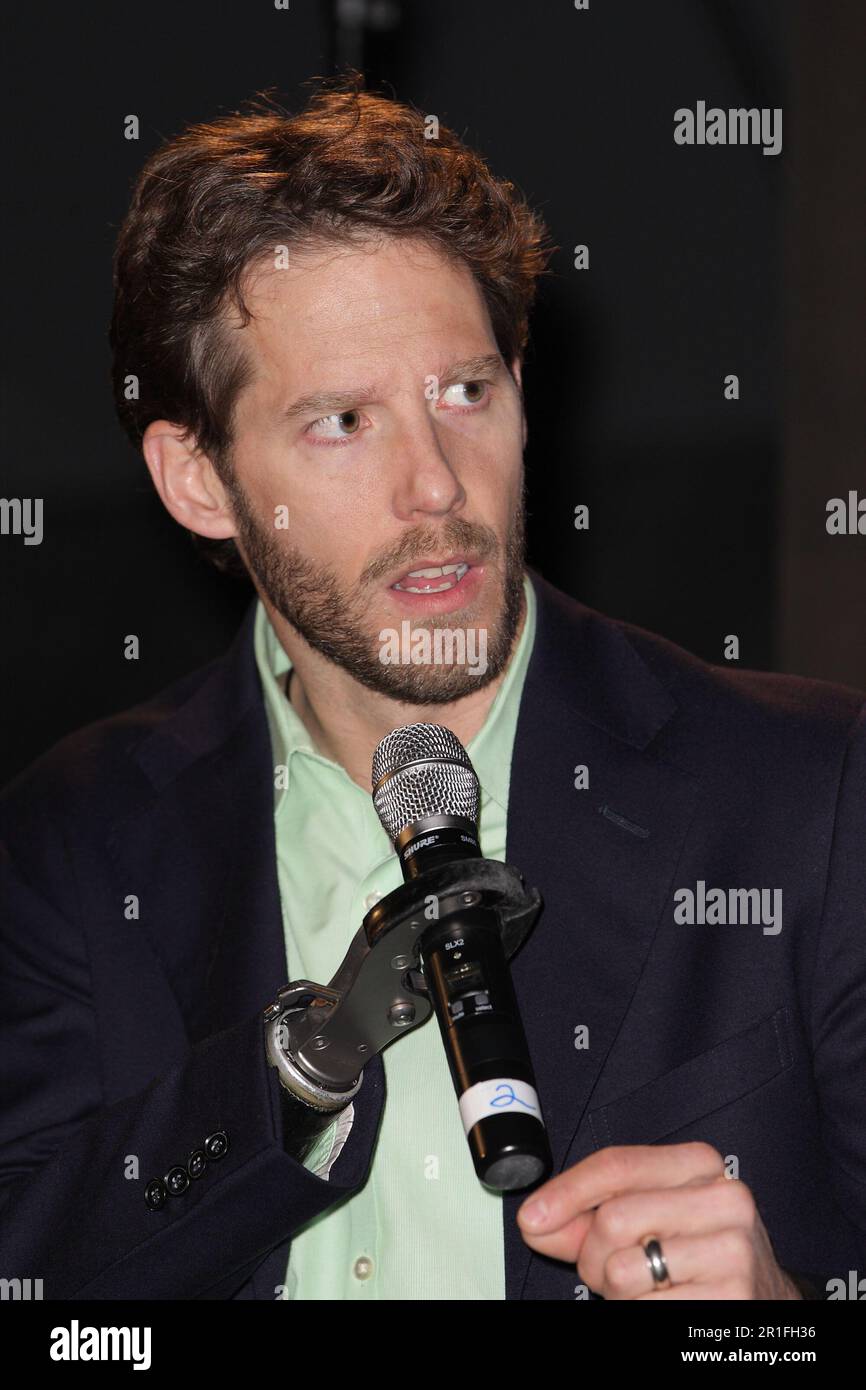 Aron Ralston conducts a Q&A session with Richard Glover at the ...