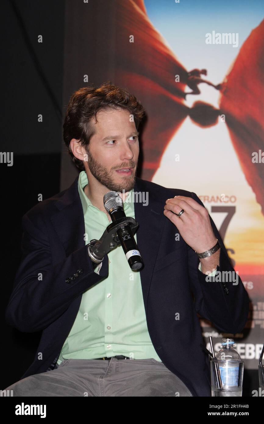 Aron Ralston conducts a Q&A session with Richard Glover at the ...